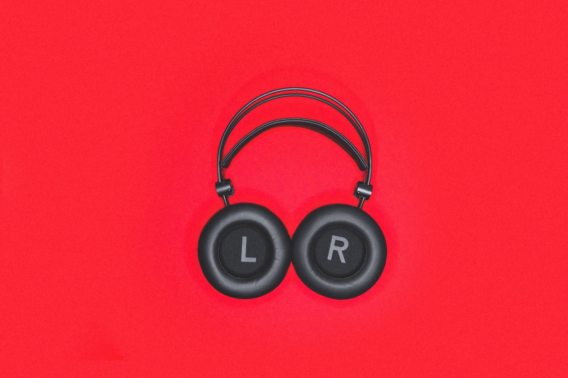 Left Hand Drive vs Right Hand Drive which is Better? - Efficient Driving